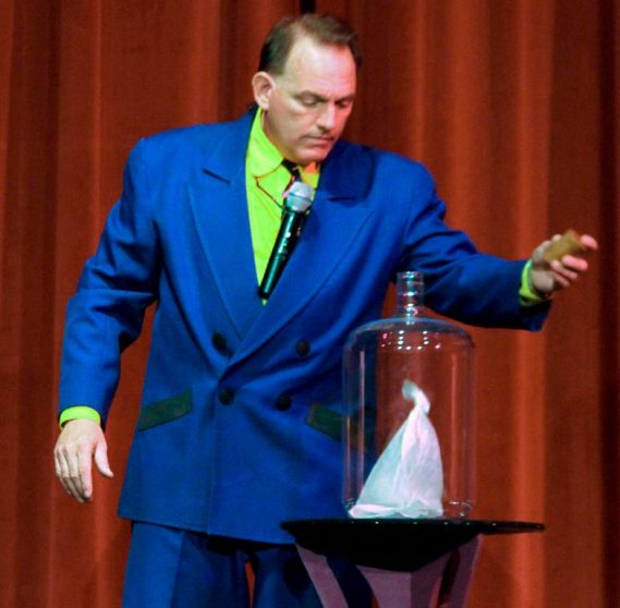 Keith West – entertainment group – Corporate Event Entertainment – Iowa ...